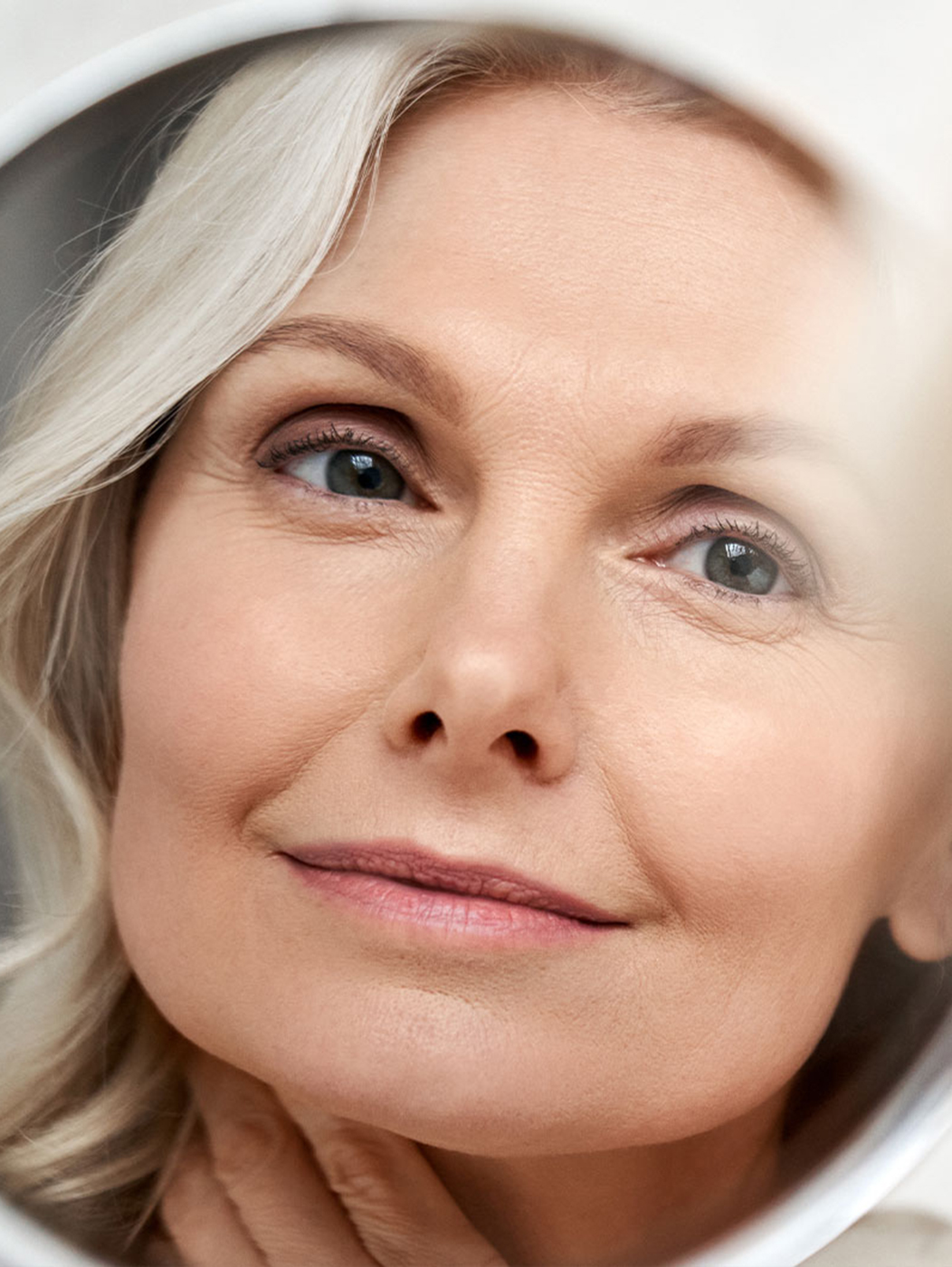 Drooping Eyelids? Addressing Sagging Eyelids With Upneeq